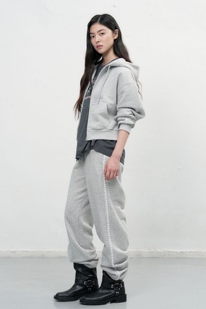 [GENERAL IDEA] [25FW] WOMAN 레이스 트리밍 스웨트 팬츠 [4COL] / WBE2L11505