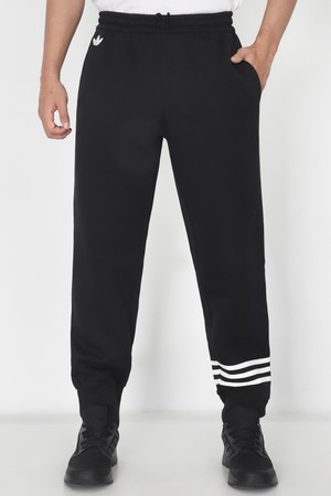 아디다스 트레이닝복 긴바지 뉴클래식 팬츠 (IW0973)_ADIDAS - 코오롱몰
