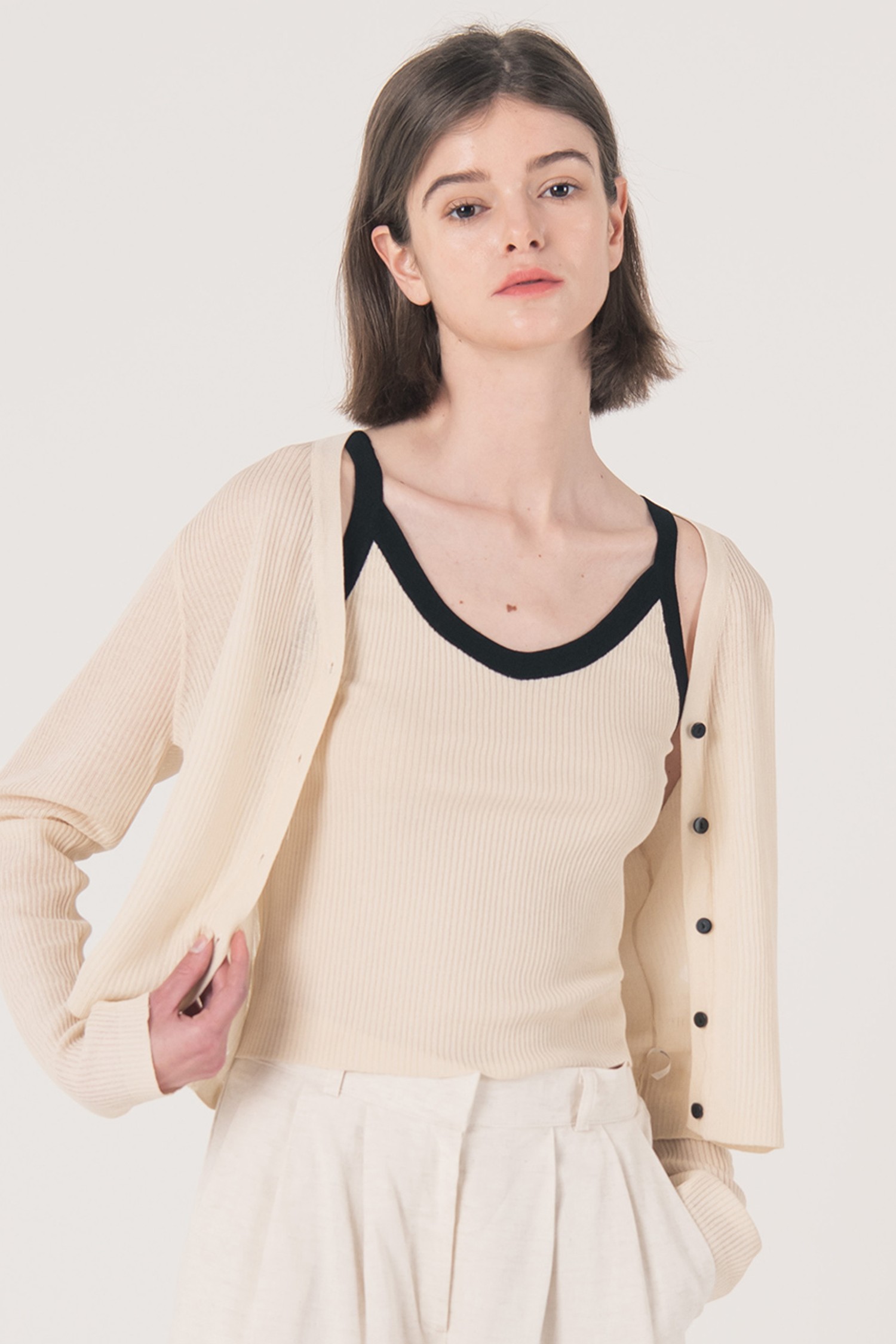 WED_Neck line point cardigan set_WHITE_WE'DEE