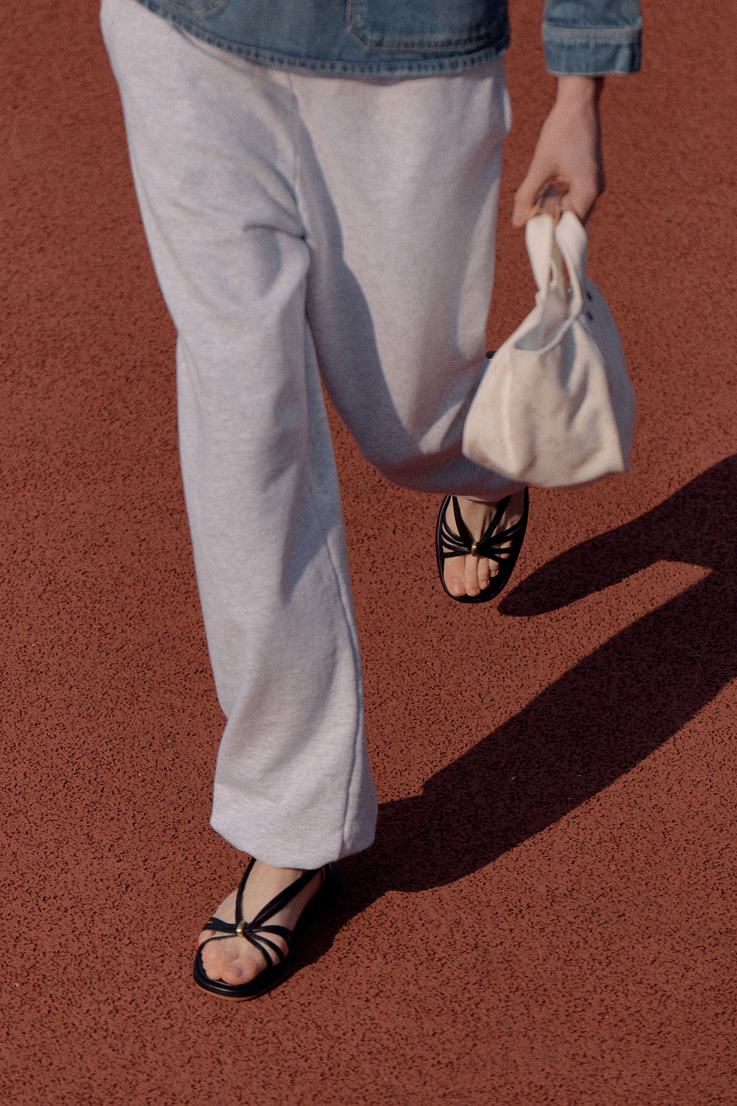 Knotted sandal(Deep sleep)_Archivépke