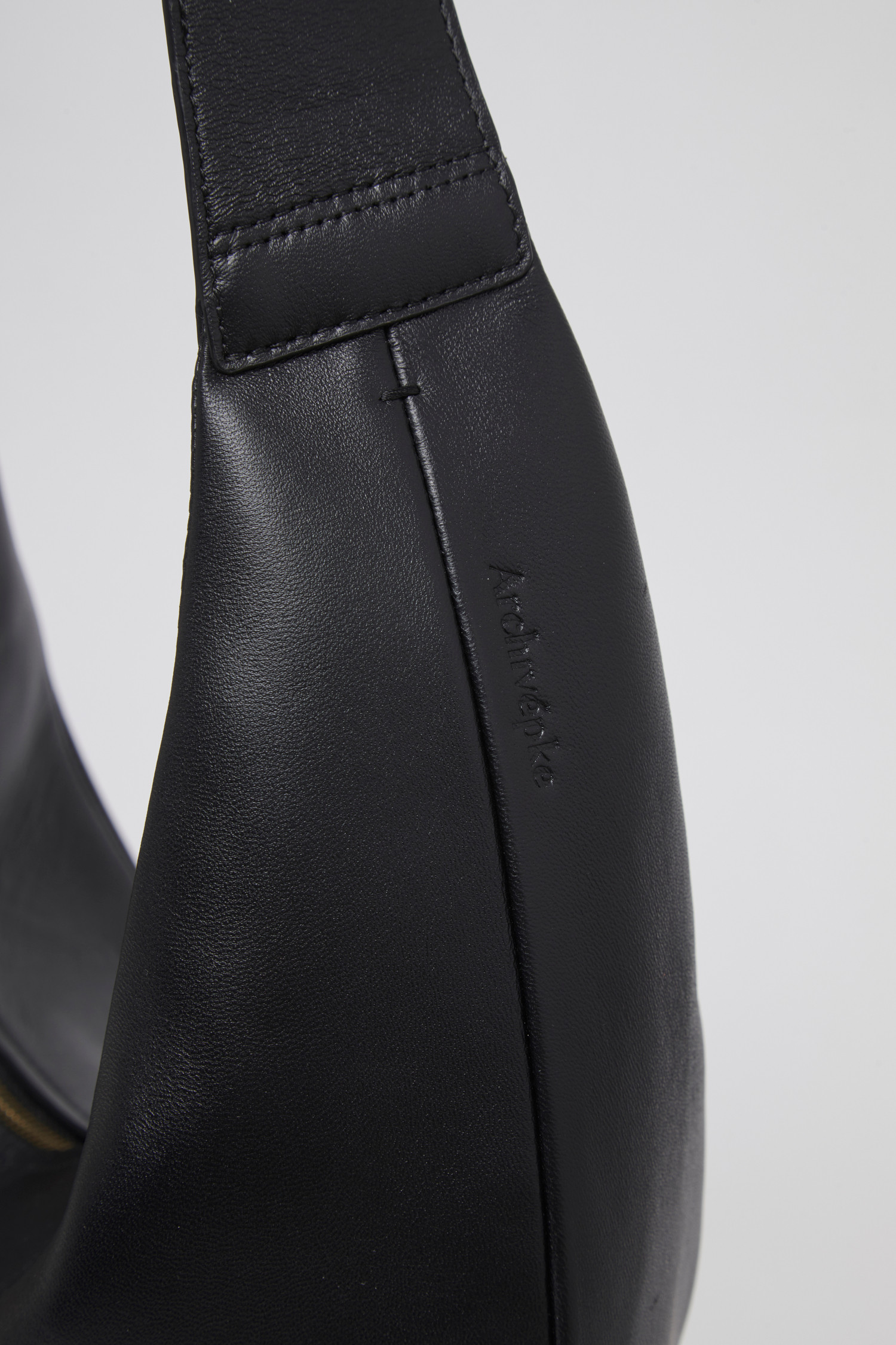 Large clip hobo bag(Deep sleep)_Archivépke