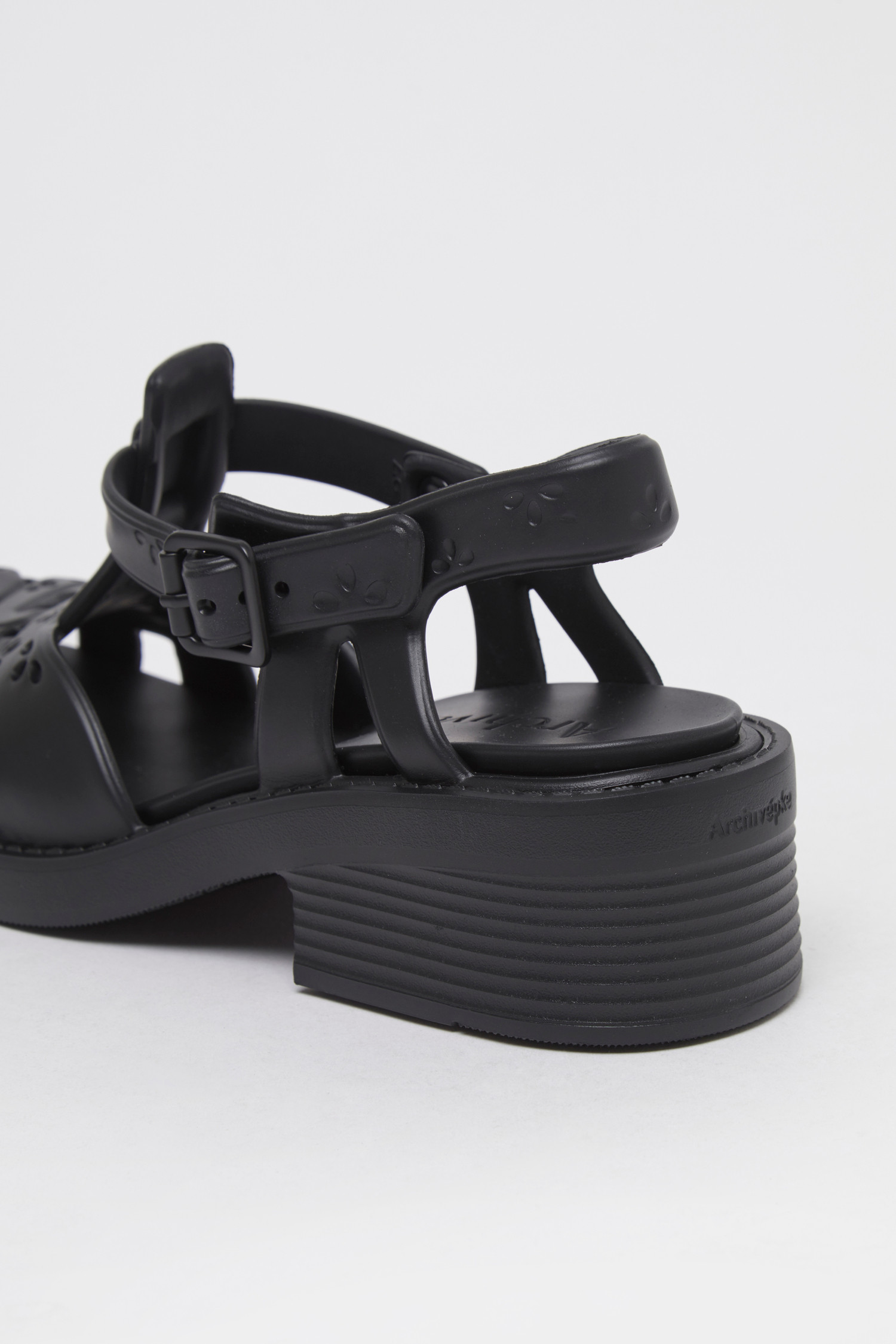 Puffy rubber sandal(Deep sleep)_Archivépke