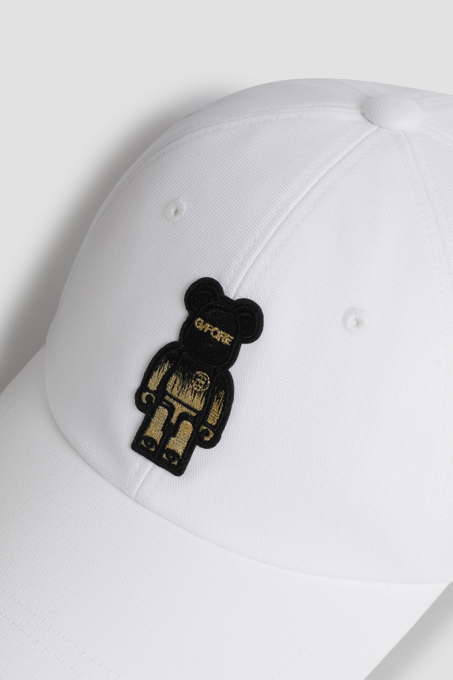 지포어 | BEARBRICK CAP