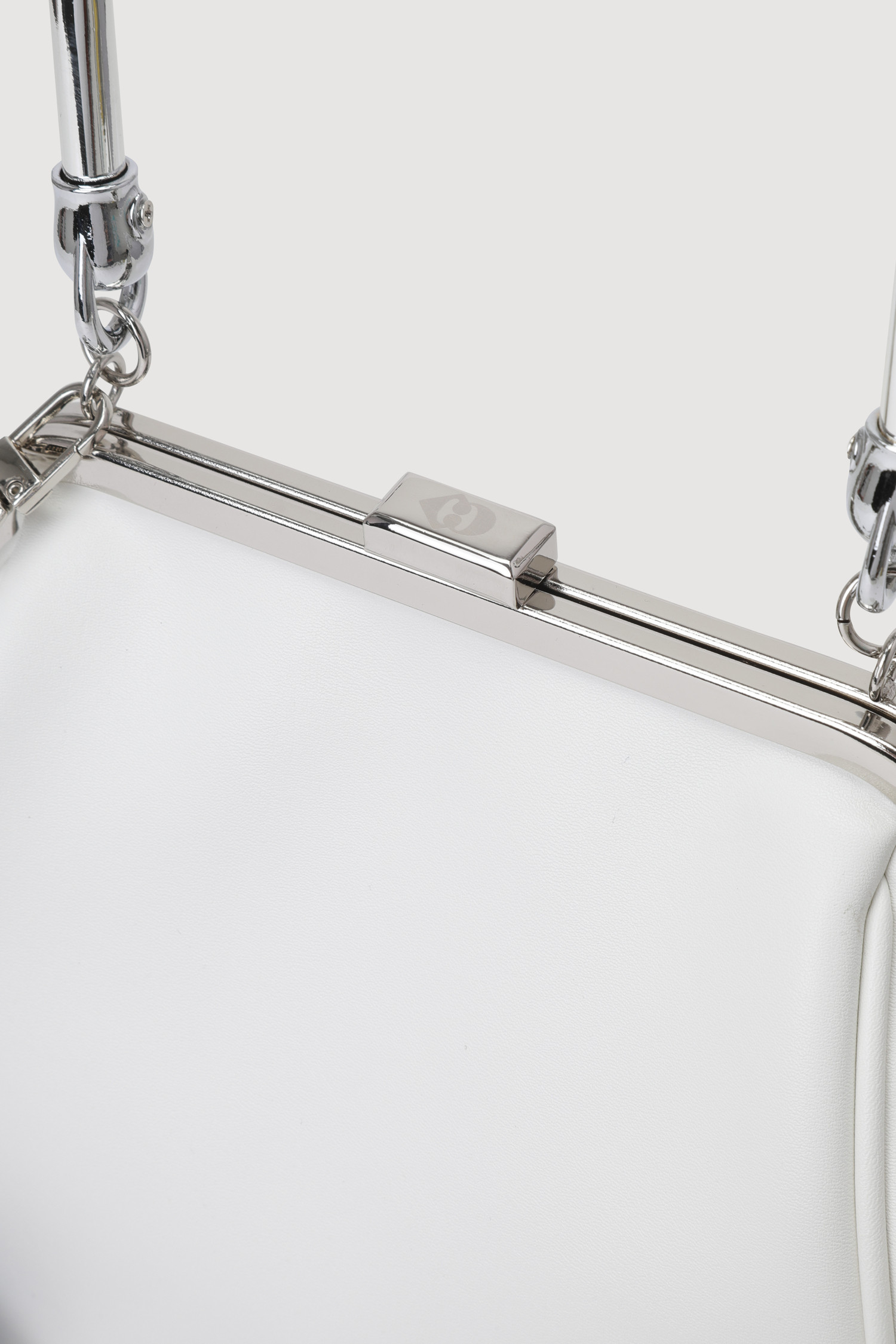 [Atelier] Magnet Bucket Bag_LUCKY CHOUETTE