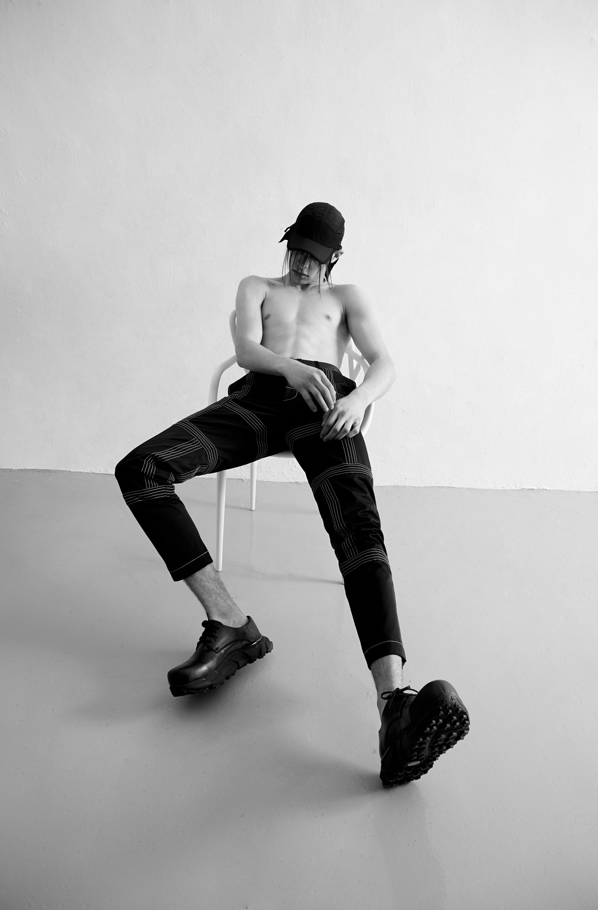 Uto2, Black(Matt)_YOWE